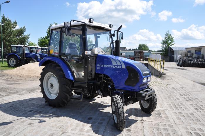 Ciągnik Farmtrac 535 (33 KM)